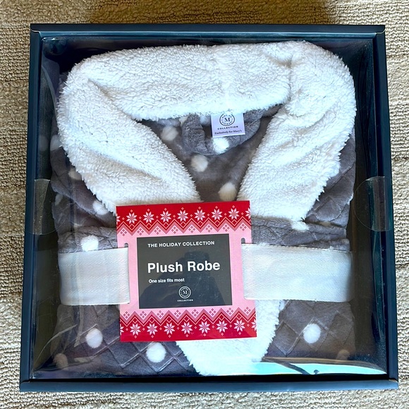 Martha Stewart | Intimates & Sleepwear | New In Box Martha Stewart ...